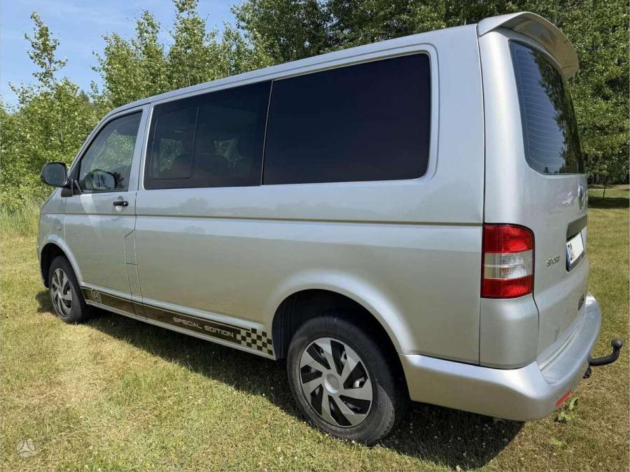 Pelēks Volkswagen Transporter 2012 Šauļi, ar dzinēja tilpumu 1.97 L un nobraukumu 292 tūkst. km par 9900 €, foto 8 vietnē AUTOMOTO.COM.LV