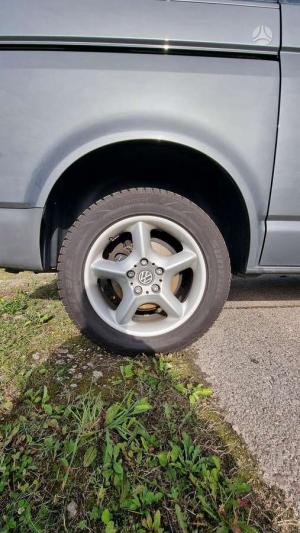 Grey Volkswagen Transporter 2012 in Vilnius, with an engine capacity of 2.00 L and mileage of 41 thousand km for 15400 €, photo 9 on AUTOMOTO.COM.LV
