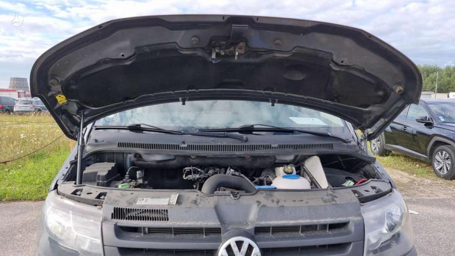 Grey Volkswagen Transporter 2012 in Vilnius, with an engine capacity of 2.00 L and mileage of 41 thousand km for 15400 €, photo 26 on AUTOMOTO.COM.LV