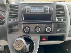 Pelēks Volkswagen Transporter 2013 Viļņa, ar dzinēja tilpumu 1.97 L un nobraukumu 406 tūkst. km par 5800 €, foto 13 vietnē AUTOMOTO.COM.LV