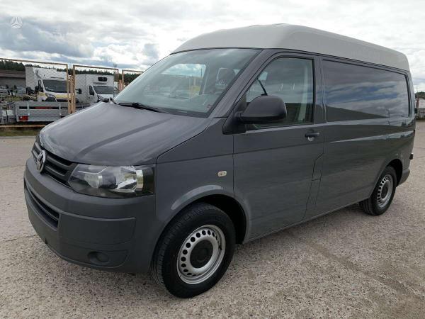 Pelēks Volkswagen Transporter 2013 Viļņa, ar dzinēja tilpumu 1.97 L un nobraukumu 221 tūkst. km par 6700 €, foto 1 vietnē AUTOMOTO.COM.LV