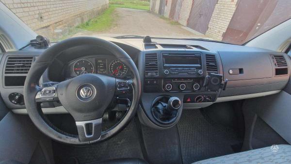 Pelēks Volkswagen Transporter 2013 Skuodas, ar dzinēja tilpumu 1.97 L un nobraukumu 278 tūkst. km par 8600 €, foto 5 vietnē AUTOMOTO.COM.LV