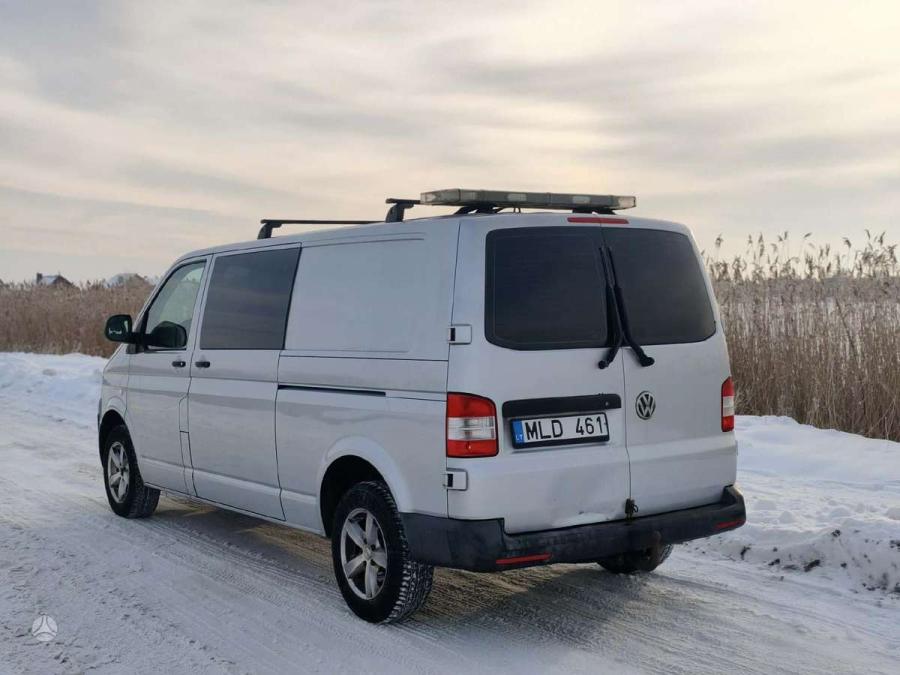 Grey Volkswagen Transporter 2014 in Klaipeda, with an engine capacity of 1.97 L and mileage of 199 thousand km for 4000 €, photo 2 on AUTOMOTO.COM.LV