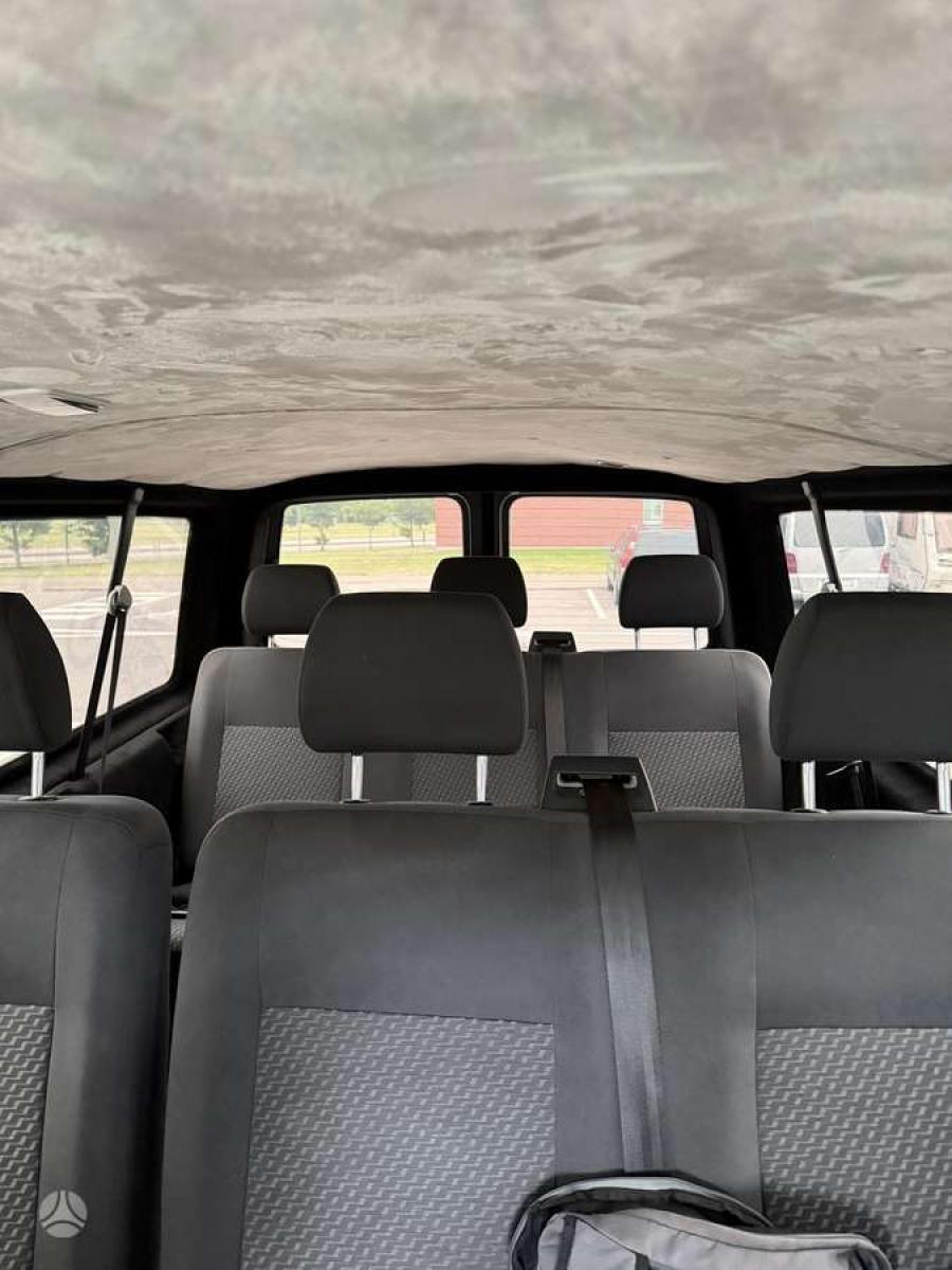 Grey Volkswagen Transporter 2014 in Klaipeda, with an engine capacity of 2.00 L and mileage of 278 thousand km for 13500 €, photo 12 on AUTOMOTO.COM.LV