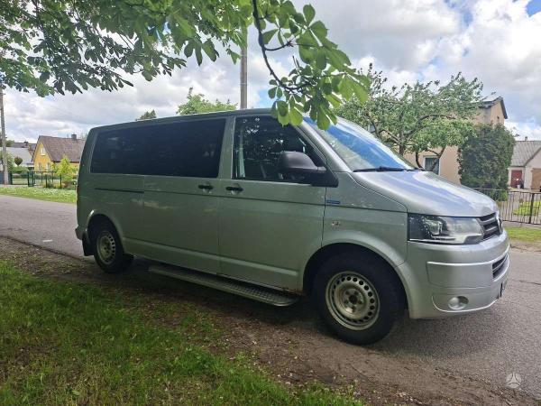 Grey Volkswagen Transporter 2014 in Marijampole, with an engine capacity of 2.00 L and mileage of 380 thousand km for 7500 €, photo 3 on AUTOMOTO.COM.LV