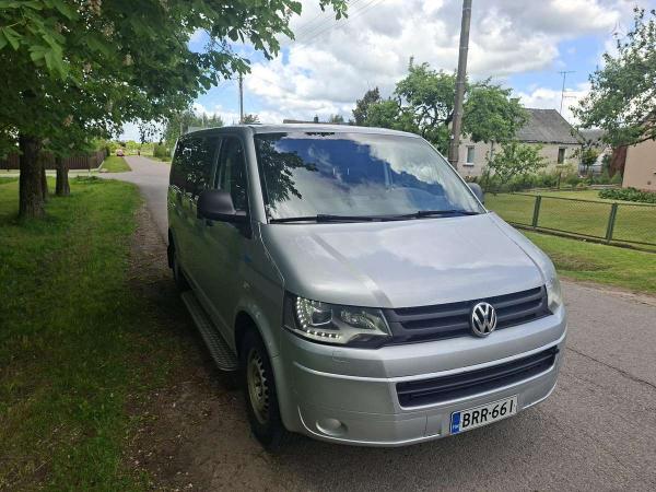 Grey Volkswagen Transporter 2014 in Marijampole, with an engine capacity of 2.00 L and mileage of 380 thousand km for 7500 €, photo 5 on AUTOMOTO.COM.LV