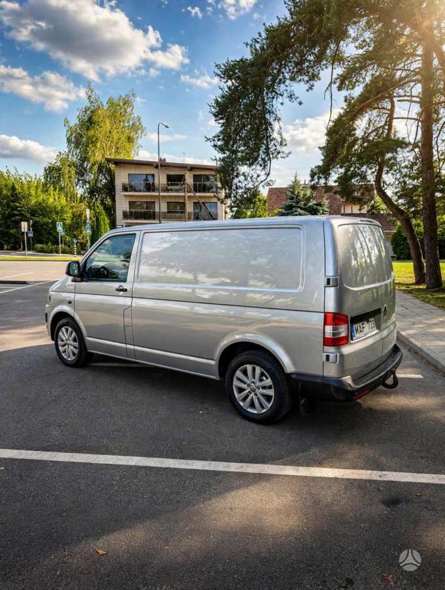Pelēks Volkswagen Transporter 2014 Kauņa, ar dzinēja tilpumu 2.00 L un nobraukumu 432 tūkst. km par 8500 €, foto 3 vietnē AUTOMOTO.COM.LV