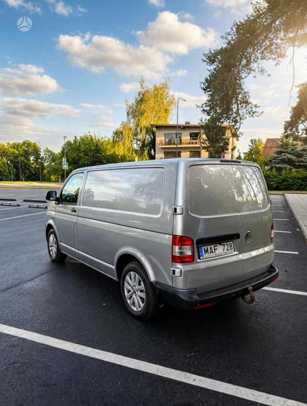 Pelēks Volkswagen Transporter 2014 Kauņa, ar dzinēja tilpumu 2.00 L un nobraukumu 432 tūkst. km par 8500 €, foto 5 vietnē AUTOMOTO.COM.LV