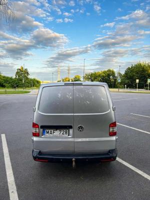 Pelēks Volkswagen Transporter 2014 Kauņa, ar dzinēja tilpumu 2.00 L un nobraukumu 432 tūkst. km par 8500 €, foto 6 vietnē AUTOMOTO.COM.LV