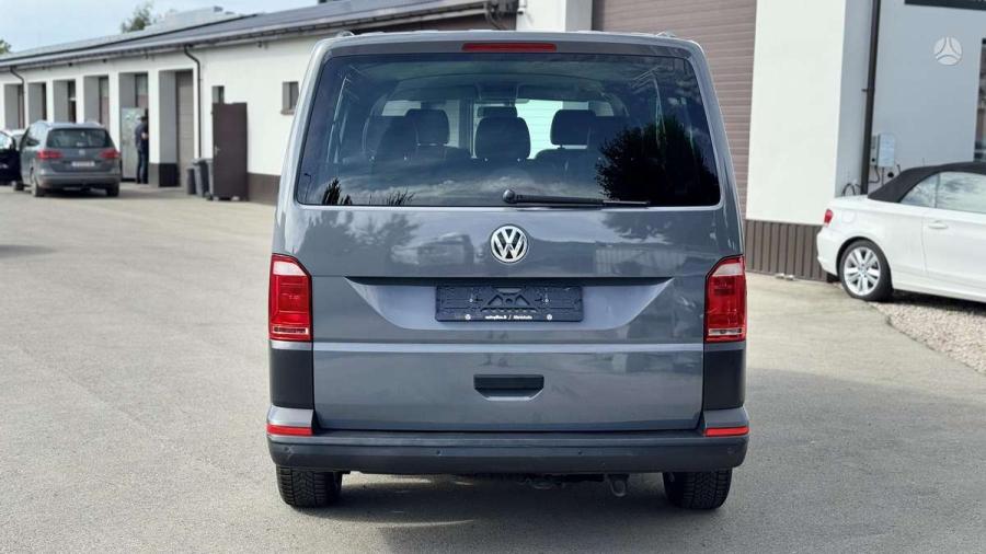 Pelēks Volkswagen Transporter 2015 Telšiai, ar dzinēja tilpumu 1.97 L un nobraukumu 213 tūkst. km par 13800 €, foto 8 vietnē AUTOMOTO.COM.LV