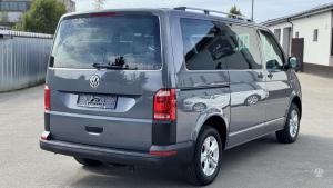 Pelēks Volkswagen Transporter 2015 Telšiai, ar dzinēja tilpumu 1.97 L un nobraukumu 213 tūkst. km par 13800 €, foto 9 vietnē AUTOMOTO.COM.LV