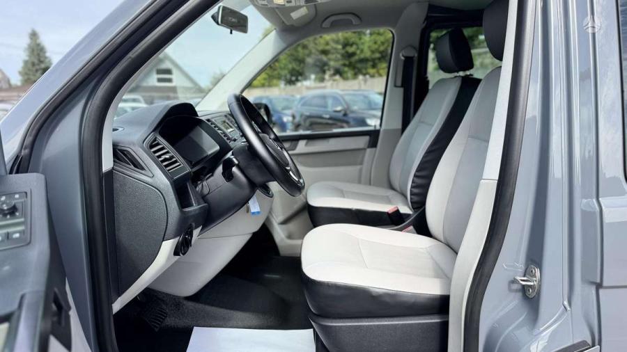 Pelēks Volkswagen Transporter 2015 Telšiai, ar dzinēja tilpumu 1.97 L un nobraukumu 213 tūkst. km par 13800 €, foto 12 vietnē AUTOMOTO.COM.LV