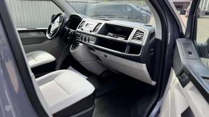 Pelēks Volkswagen Transporter 2015 Telšiai, ar dzinēja tilpumu 1.97 L un nobraukumu 213 tūkst. km par 13800 €, foto 13 vietnē AUTOMOTO.COM.LV