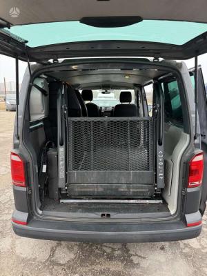 Grey Volkswagen Transporter 2016 in Klaipeda, with an engine capacity of 2.00 L and mileage of 220 thousand km for 14300 €, photo 13 on AUTOMOTO.COM.LV