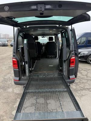 Grey Volkswagen Transporter 2016 in Klaipeda, with an engine capacity of 2.00 L and mileage of 220 thousand km for 14300 €, photo 14 on AUTOMOTO.COM.LV