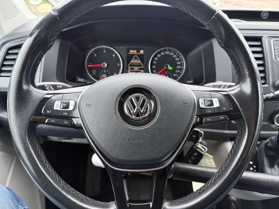 Grey Volkswagen Transporter 2016 in Klaipeda, with an engine capacity of 2.00 L and mileage of 220 thousand km for 14300 €, photo 16 on AUTOMOTO.COM.LV