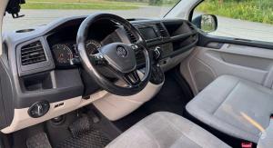 Grey Volkswagen Transporter 2016 in Vilnius, with an engine capacity of 2.00 L and mileage of 140 thousand km for 12950 €, photo 12 on AUTOMOTO.COM.LV