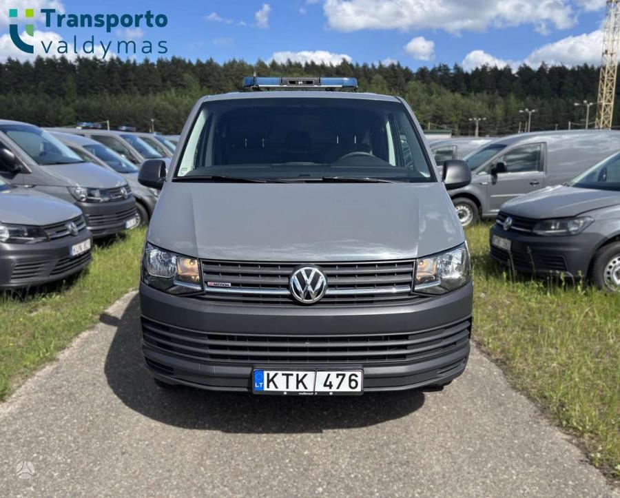 Grey Volkswagen Transporter 2018 in Vilnius, with an engine capacity of 1.97 L and mileage of 159 thousand km for 15900 €, photo 3 on AUTOMOTO.COM.LV