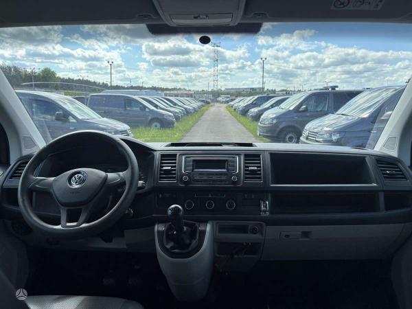 Pelēks Volkswagen Transporter 2018 Viļņa, ar dzinēja tilpumu 1.97 L un nobraukumu 159 tūkst. km par 15900 €, foto 8 vietnē AUTOMOTO.COM.LV