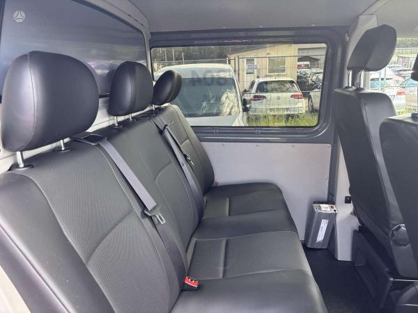 Pelēks Volkswagen Transporter 2018 Viļņa, ar dzinēja tilpumu 1.97 L un nobraukumu 159 tūkst. km par 15900 €, foto 10 vietnē AUTOMOTO.COM.LV