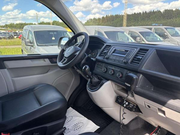 Pelēks Volkswagen Transporter 2018 Viļņa, ar dzinēja tilpumu 1.97 L un nobraukumu 145 tūkst. km par 15900 €, foto 9 vietnē AUTOMOTO.COM.LV