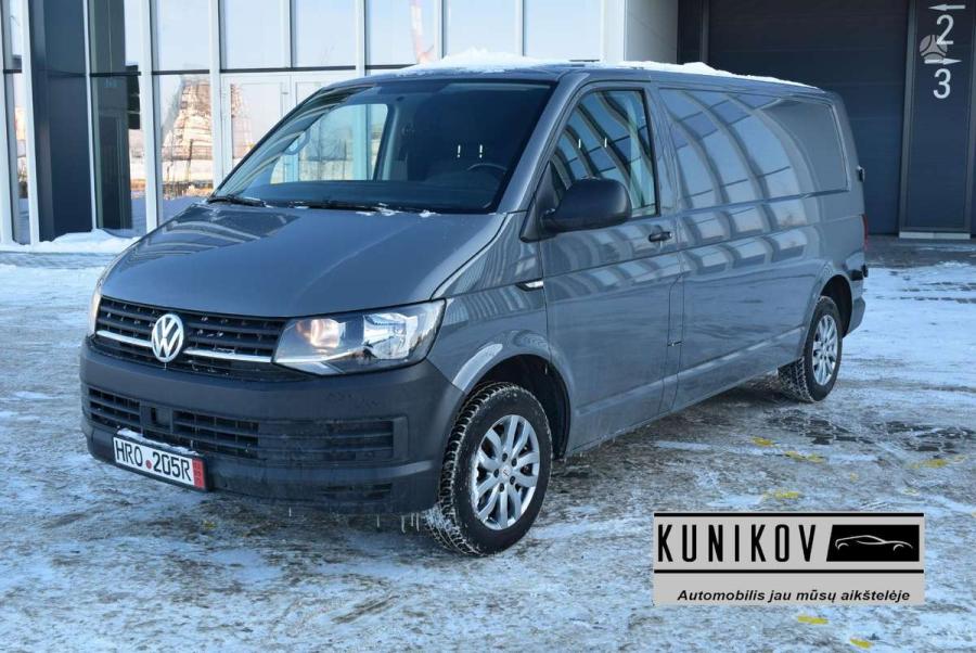 Grey Volkswagen Transporter 2019 in Vilnius, with an engine capacity of 1.97 L and mileage of 592 thousand km for 10700 €, photo 1 on AUTOMOTO.COM.LV