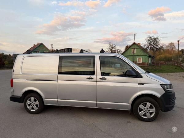Pelēks Volkswagen Transporter 2019 Skaudvilė, ar dzinēja tilpumu 1.97 L un nobraukumu 310 tūkst. km par 10900 €, foto 4 vietnē AUTOMOTO.COM.LV