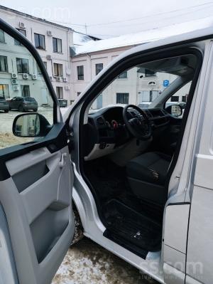 Grey Volkswagen Transporter 2019 in Riga, with an engine capacity of 2.00 L and mileage of 196 thousand km for 12600 €, photo 13 on AUTOMOTO.COM.LV