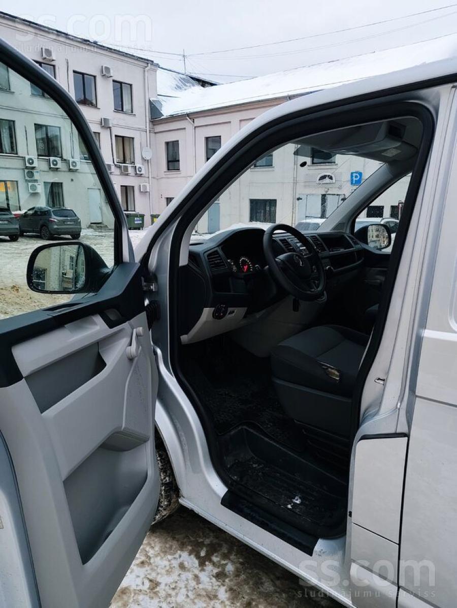 Grey Volkswagen Transporter 2019 in Riga, with an engine capacity of 2.00 L and mileage of 196 thousand km for 12600 €, photo 13 on AUTOMOTO.COM.LV