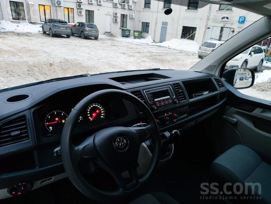 Grey Volkswagen Transporter 2019 in Riga, with an engine capacity of 2.00 L and mileage of 196 thousand km for 12600 €, photo 15 on AUTOMOTO.COM.LV