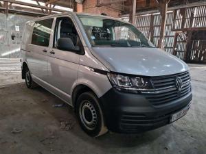 Pelēks Volkswagen Transporter 2020 Marijampole, ar dzinēja tilpumu 1.97 L un nobraukumu 207 tūkst. km par 15150 €, foto 2 vietnē AUTOMOTO.COM.LV