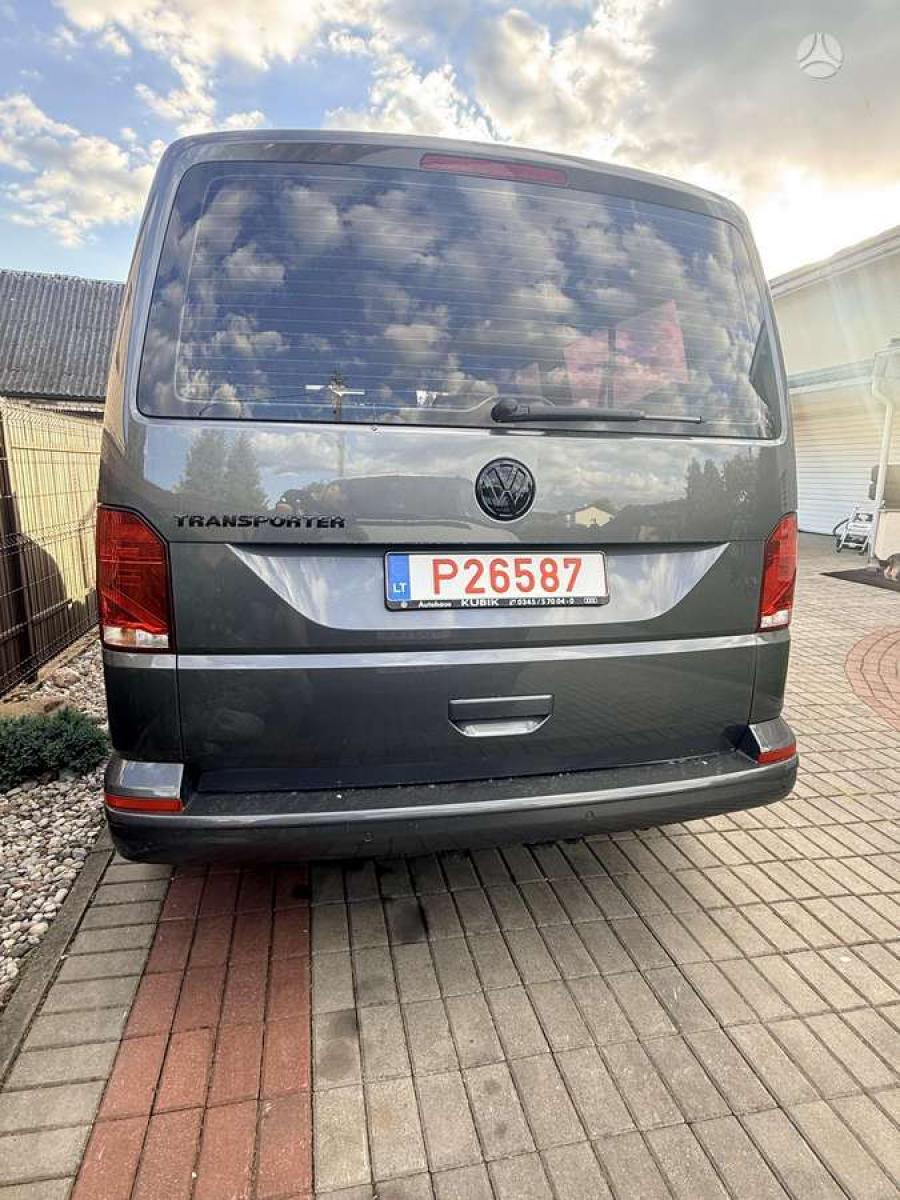 Grey Volkswagen Transporter 2020 in Kaunas, with an engine capacity of 0.00 L and mileage of 101 thousand km for 28000 €, photo 5 on AUTOMOTO.COM.LV