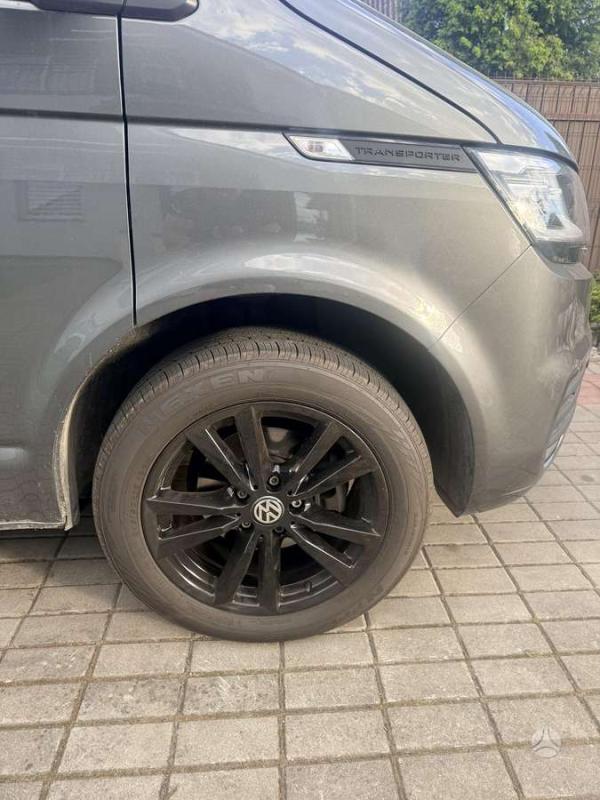 Pelēks Volkswagen Transporter 2020 Kauņa, ar dzinēja tilpumu 0.00 L un nobraukumu 101 tūkst. km par 28000 €, foto 5 vietnē AUTOMOTO.COM.LV