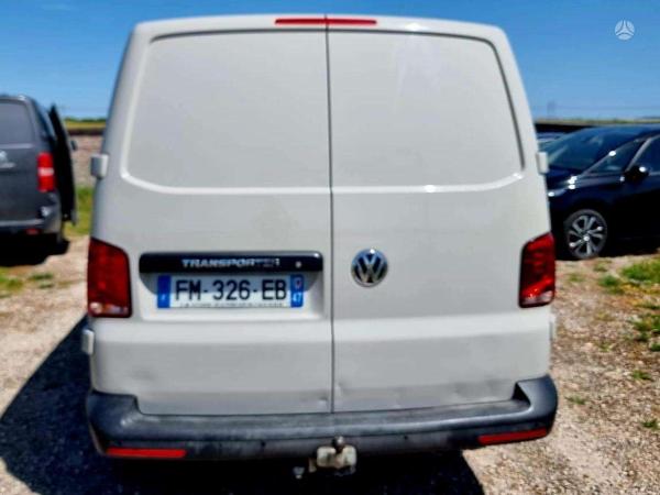 Pelēks Volkswagen Transporter 2020 Tauragė, ar dzinēja tilpumu 1.97 L un nobraukumu 249 tūkst. km par 10900 €, foto 6 vietnē AUTOMOTO.COM.LV