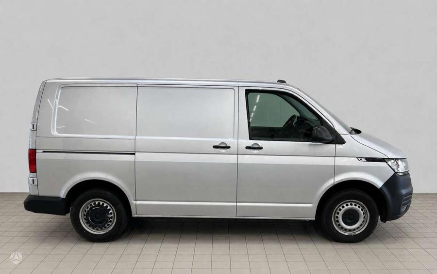 Pelēks Volkswagen Transporter 2020 Kauņa, ar dzinēja tilpumu 1.97 L un nobraukumu 196 tūkst. km par 17800 €, foto 4 vietnē AUTOMOTO.COM.LV