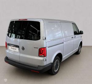 Pelēks Volkswagen Transporter 2020 Kauņa, ar dzinēja tilpumu 1.97 L un nobraukumu 196 tūkst. km par 17800 €, foto 5 vietnē AUTOMOTO.COM.LV