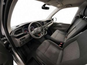 Pelēks Volkswagen Transporter 2020 Kauņa, ar dzinēja tilpumu 1.97 L un nobraukumu 196 tūkst. km par 17800 €, foto 7 vietnē AUTOMOTO.COM.LV