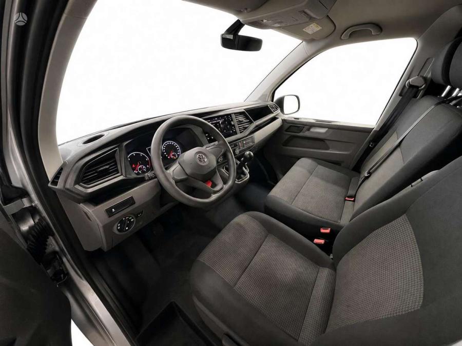 Pelēks Volkswagen Transporter 2020 Kauņa, ar dzinēja tilpumu 1.97 L un nobraukumu 196 tūkst. km par 17800 €, foto 7 vietnē AUTOMOTO.COM.LV