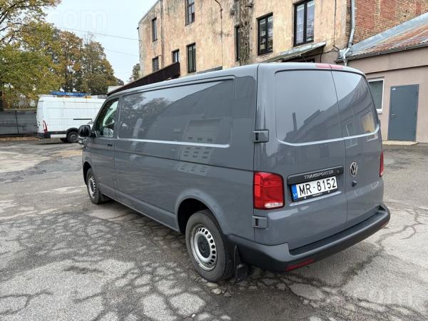 Pelēks Volkswagen Transporter 2020 Rīga, ar dzinēja tilpumu 2.00 L un nobraukumu 325 tūkst. km par 11100 €, foto 6 vietnē AUTOMOTO.COM.LV