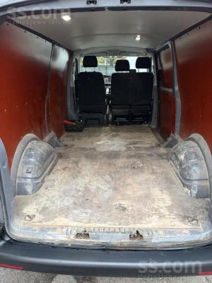 Grey Volkswagen Transporter 2020 in Riga, with an engine capacity of 2.00 L and mileage of 325 thousand km for 11100 €, photo 7 on AUTOMOTO.COM.LV