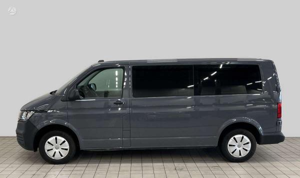 Pelēks Volkswagen Transporter 2021 Kauņa, ar dzinēja tilpumu 1.97 L un nobraukumu 177 tūkst. km par 23900 €, foto 2 vietnē AUTOMOTO.COM.LV