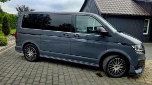 Grey Volkswagen Transporter 2021 in Kaisiadorys, with an engine capacity of 2.00 L and mileage of 190 thousand km for 18200 €, photo 14 on AUTOMOTO.COM.LV