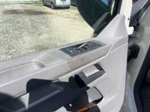 Grey Volkswagen Transporter 2021 in Taurage, with an engine capacity of 2.00 L and mileage of 344 thousand km for 6600 €, photo 12 on AUTOMOTO.COM.LV