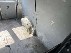 Grey Volkswagen Transporter 2021 in Taurage, with an engine capacity of 2.00 L and mileage of 344 thousand km for 6600 €, photo 15 on AUTOMOTO.COM.LV