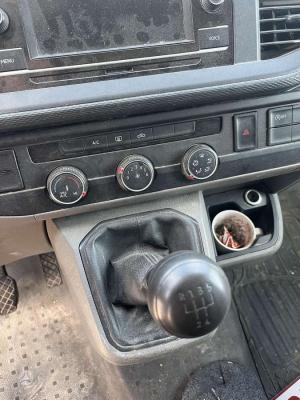 Grey Volkswagen Transporter 2021 in Taurage, with an engine capacity of 2.00 L and mileage of 344 thousand km for 6600 €, photo 17 on AUTOMOTO.COM.LV