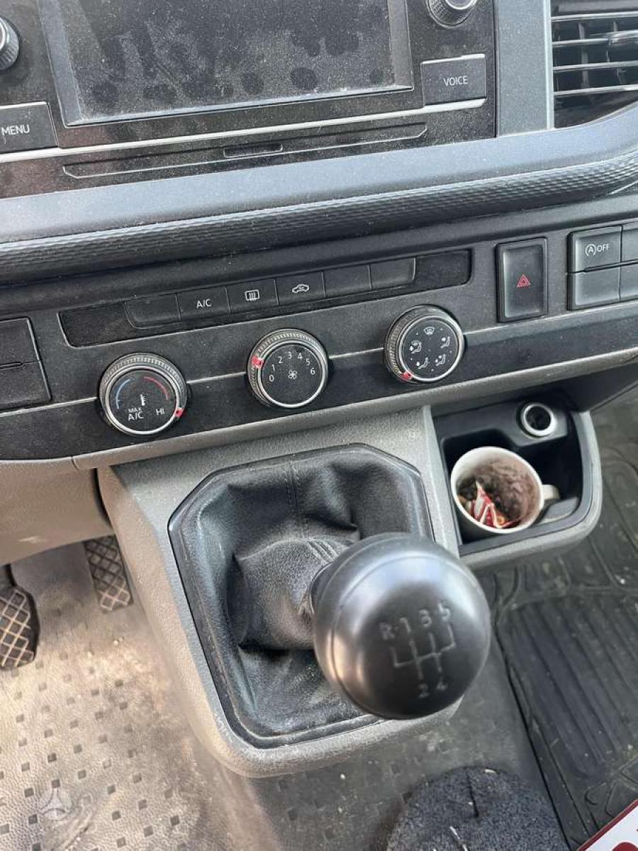 Grey Volkswagen Transporter 2021 in Taurage, with an engine capacity of 2.00 L and mileage of 344 thousand km for 6600 €, photo 17 on AUTOMOTO.COM.LV