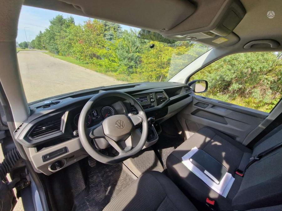 Grey Volkswagen Transporter 2021 in Vilnius, with an engine capacity of 1.97 L and mileage of 113 thousand km for 18100 €, photo 14 on AUTOMOTO.COM.LV