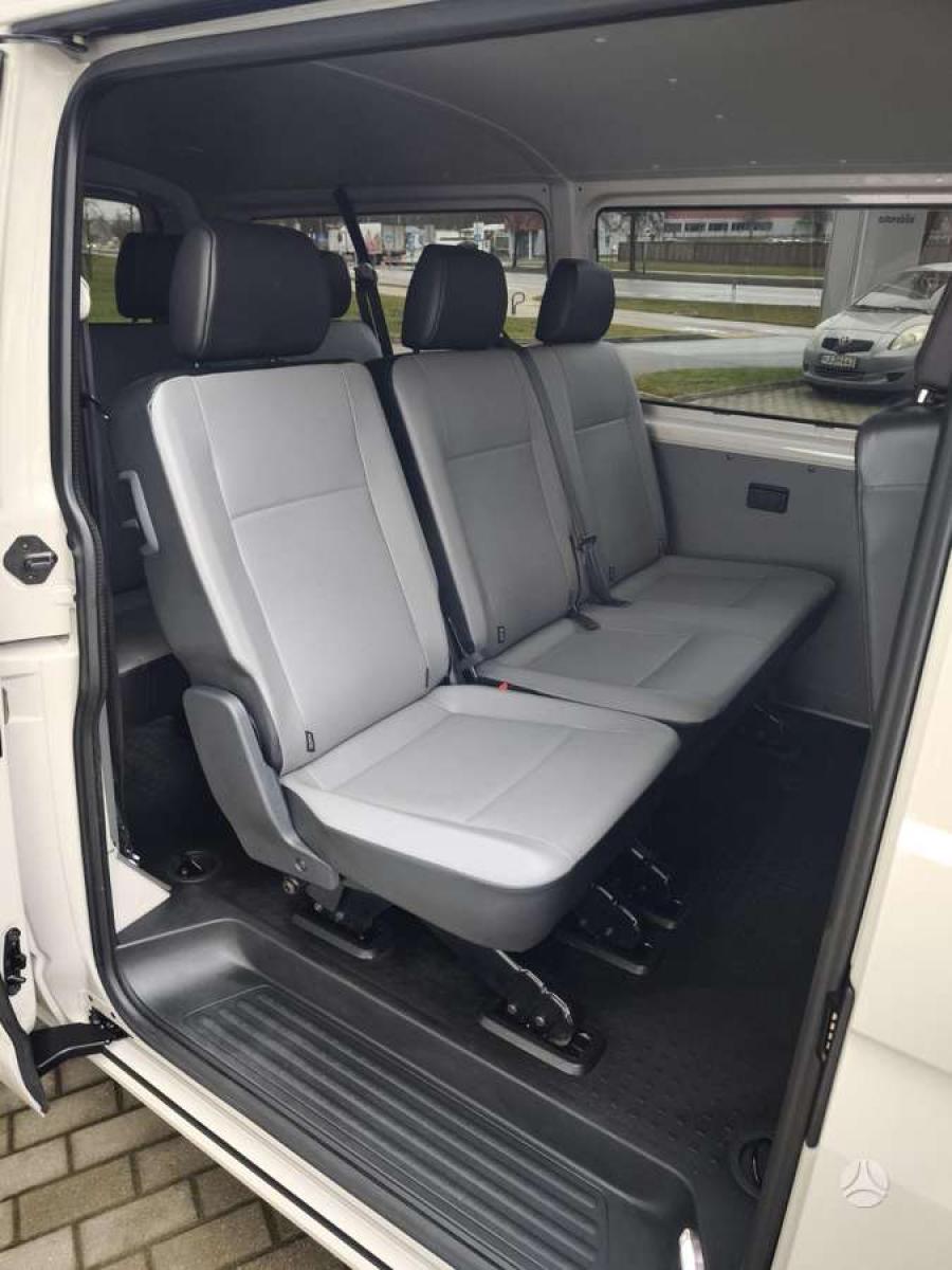 Pelēks Volkswagen Transporter 2024 Šauļi, ar dzinēja tilpumu 1.97 L un nobraukumu 98 tūkst. km par 29900 €, foto 9 vietnē AUTOMOTO.COM.LV