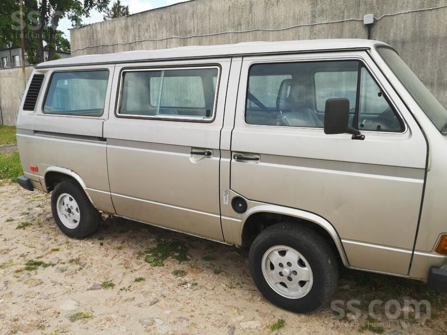 Grey Volkswagen Transporter 1987 in Riga, with an engine capacity of 2.10 L and mileage of 237 thousand km for 9500 €, photo 1 on AUTOMOTO.COM.LV