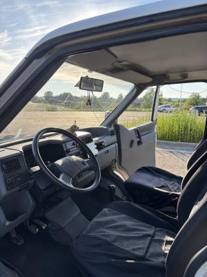 Grey Volkswagen Transporter 1993 in Narva, with an engine capacity of 2.40 L and mileage of 305 thousand km for 1000 €, photo 20 on AUTOMOTO.COM.LV